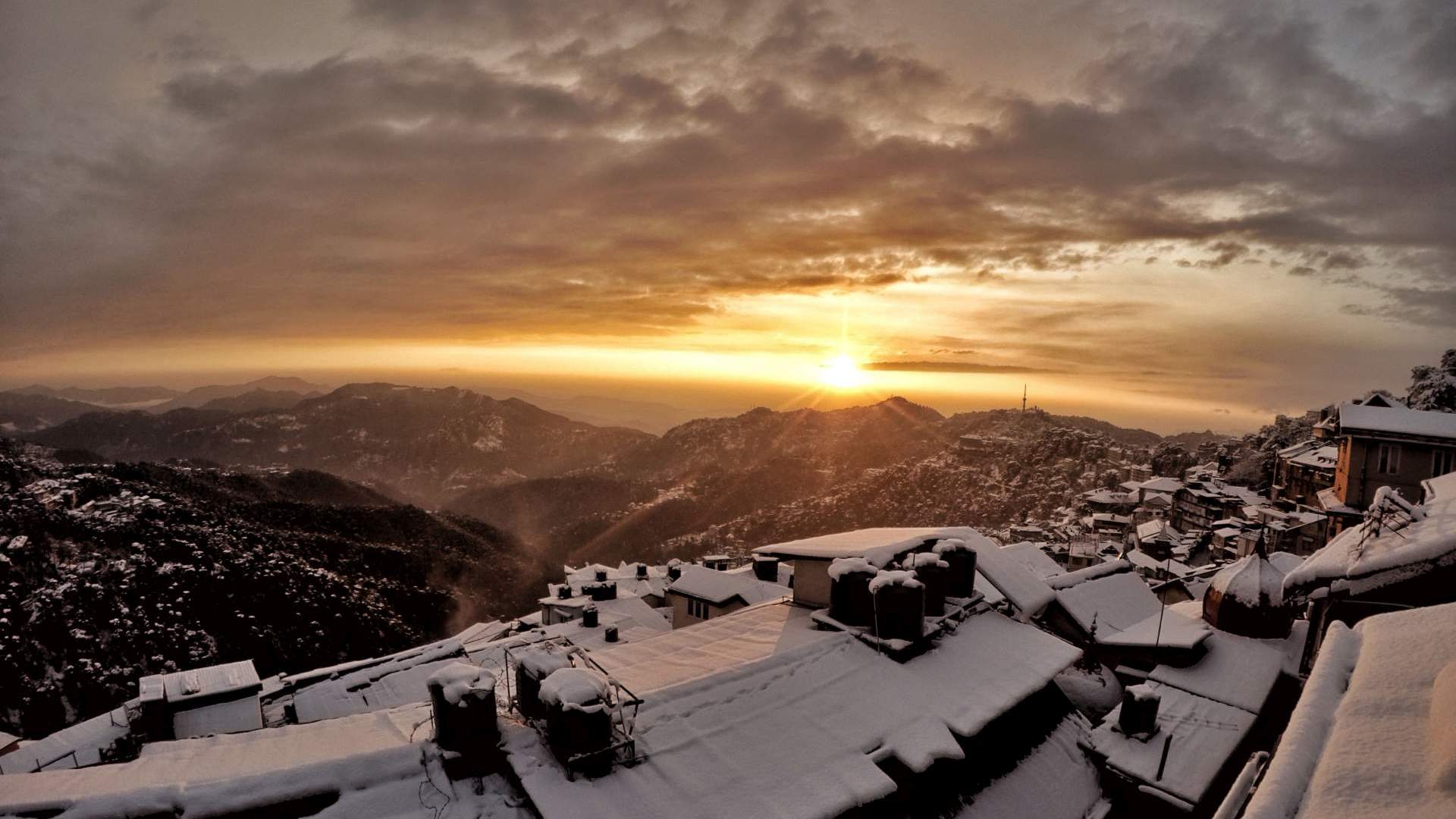 Shimla draped in first snowfall of the season - Tripologer